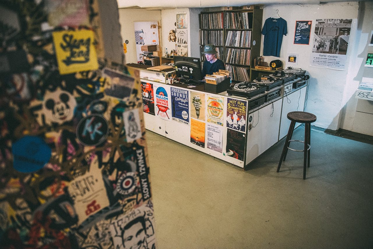 GROOVE DJ-Charts mit Ancient Methods, Boris, Merve, Nastia Reigel, Tham ...