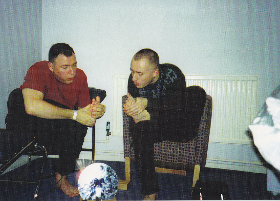 Coil: Gefangene des Exzesses (Das neue Rückwärts – Teil 2) - Groove