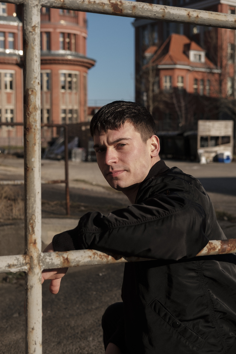 Groove DJ-Charts mit Acierate, DJ Simlocked, FJAAK, Manni Dee, Olivia ...